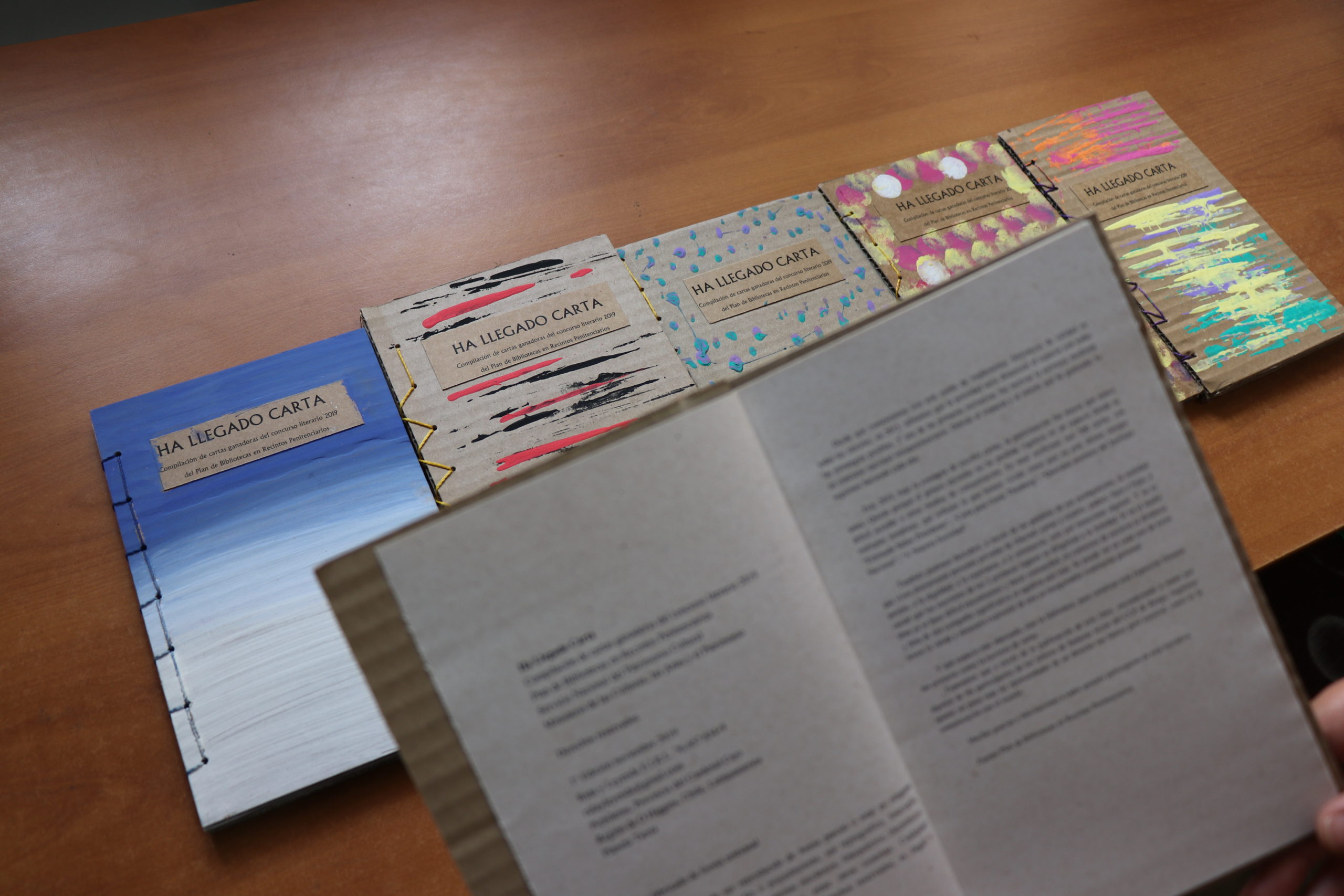 Libro artesanal reúne las mejores cartas escritas por internos del país ... Libro artesanal reúne las mejores cartas escritas por internos del país ...
